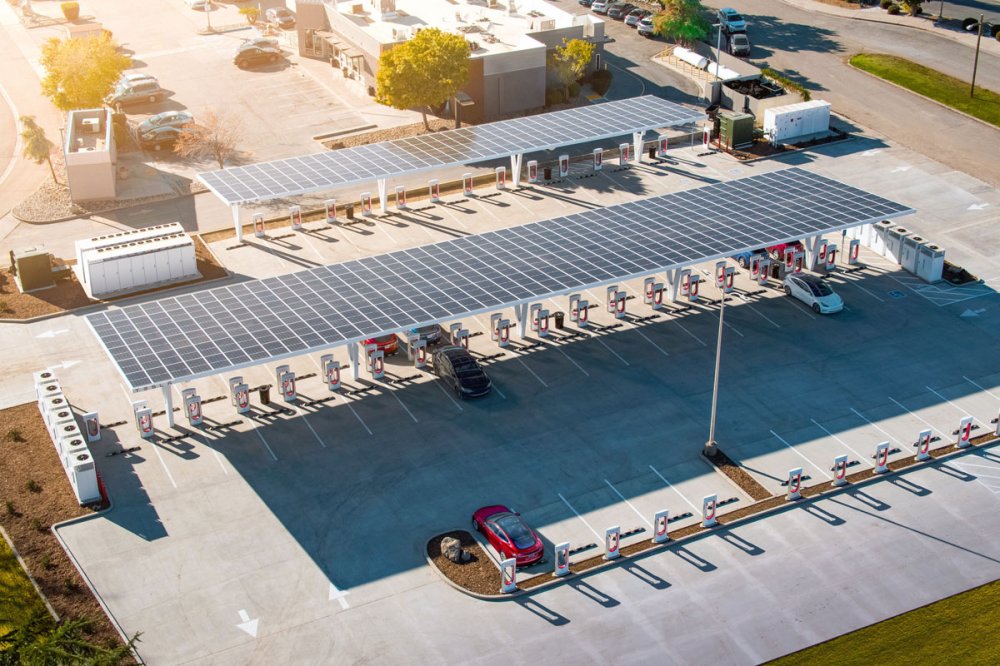 Tesla celebra el décimo aniversario de sus supercargadores en Europa ...