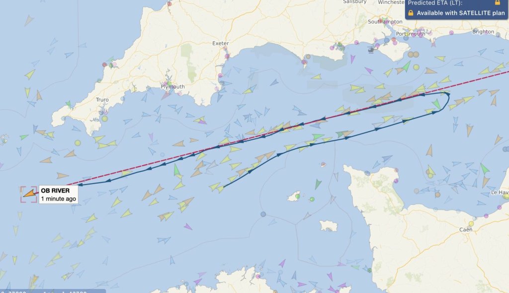 Ob River, el buque metanero que no puede descargar el GNL en España y ...