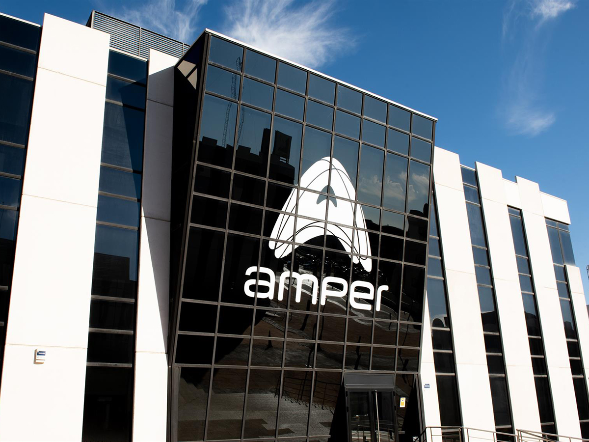 El grupo Amper invertirá 20 millones en una nueva nave en Arteixo y ...