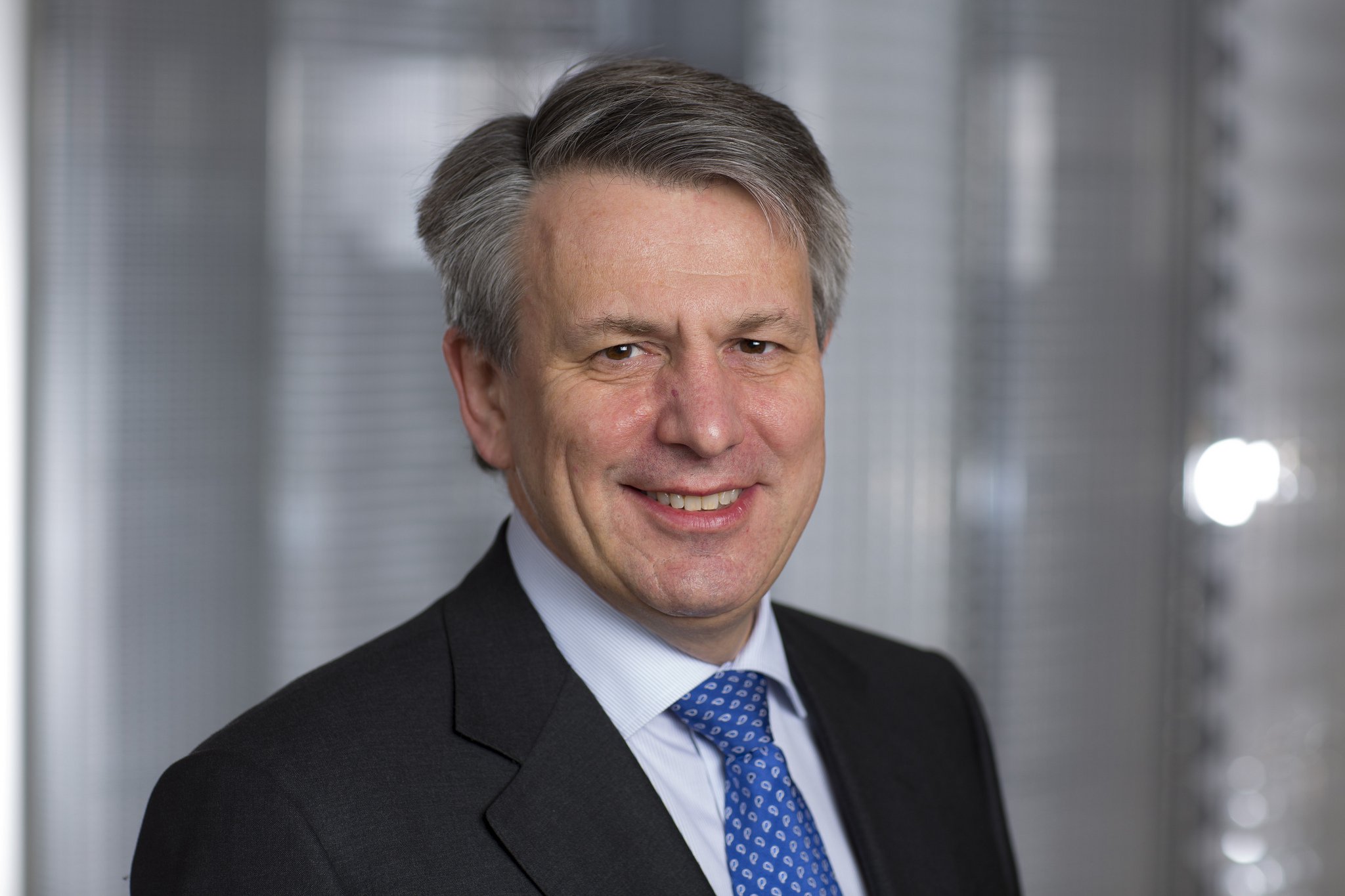 El CEO de Shell dice que es difícil predecir la recuperación del crudo