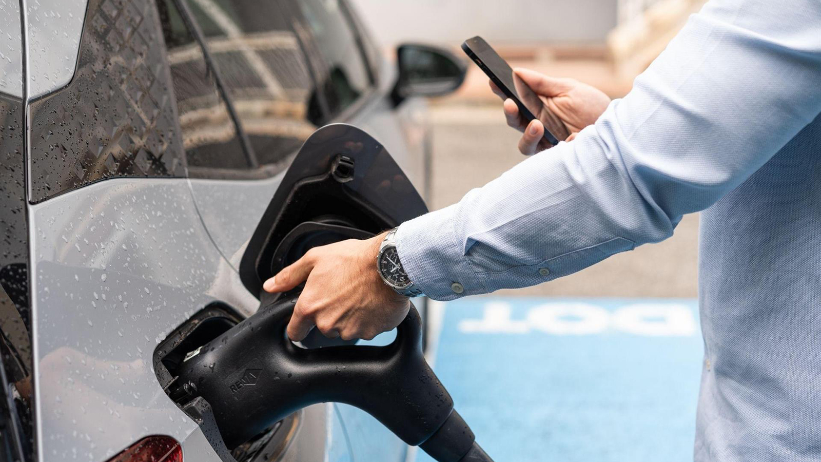 Powerdot y Digital Charging Solutions (DCS) firman una "asociación ...