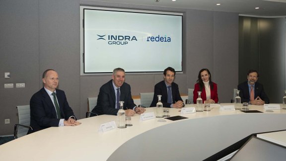 Redeia vende Hispasat a Indra por 725 millones y se centrará de nuevo ...